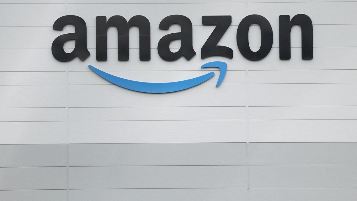 Amazon Bungles Layoff Plan After Email Error - India Podcast